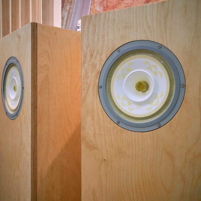 QA LATL 8 Full-range True-to-life Vocal Hifi Transmission-Line Speakers ...